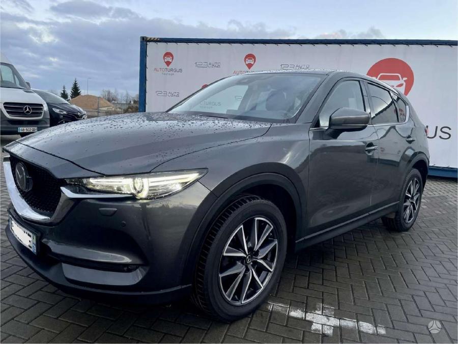 Green Mazda CX-5 2017 in Taurage, with an engine capacity of 2.19 L and mileage of 200 thousand km for 12500 €, photo 1 on AUTOMOTO.COM.LV