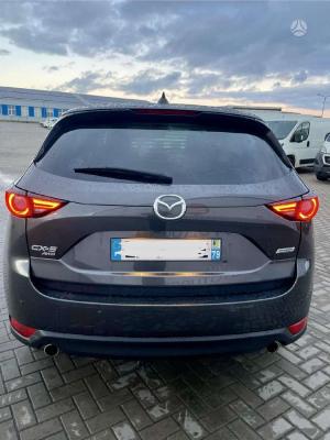 Green Mazda CX-5 2017 in Taurage, with an engine capacity of 2.19 L and mileage of 200 thousand km for 12500 €, photo 6 on AUTOMOTO.COM.LV