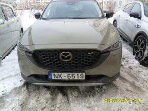 Green Mazda CX-5 2023 in Riga, with an engine capacity of 2.50 L and mileage of 52 thousand km for 25000 €, photo  on AUTOMOTO.COM.LV