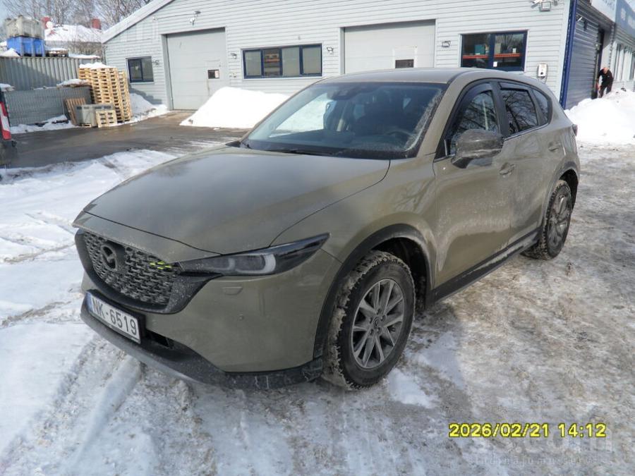 Green Mazda CX-5 2023 in Riga, with an engine capacity of 2.50 L and mileage of 52 thousand km for 25000 €, photo 3 on AUTOMOTO.COM.LV