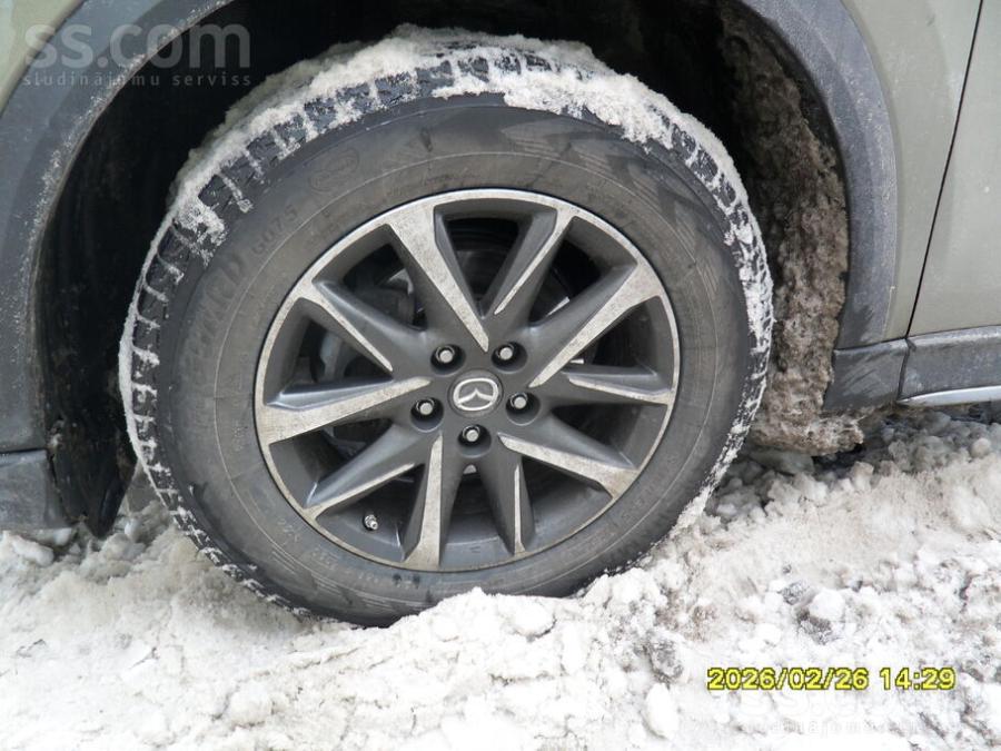 Green Mazda CX-5 2023 in Riga, with an engine capacity of 2.50 L and mileage of 52 thousand km for 25000 €, photo 9 on AUTOMOTO.COM.LV