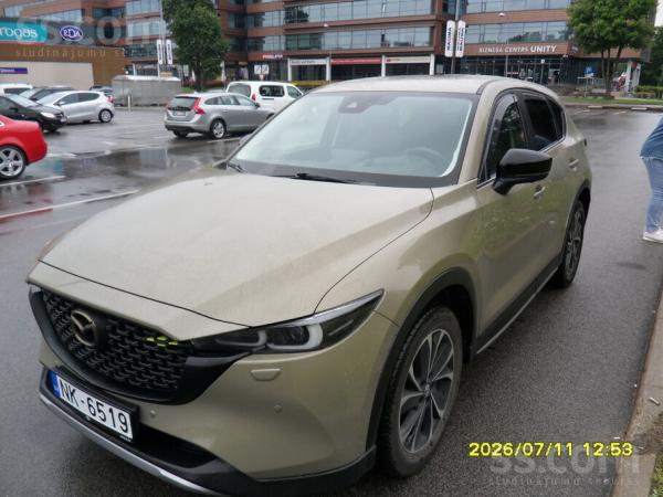 Зеленый Мазда СХ-5 2023 в Рига, объемом двигателя 2.50 л и пробегом 52 тыс. км за 23500 €, фото 1 на AUTOMOTO.COM.LV