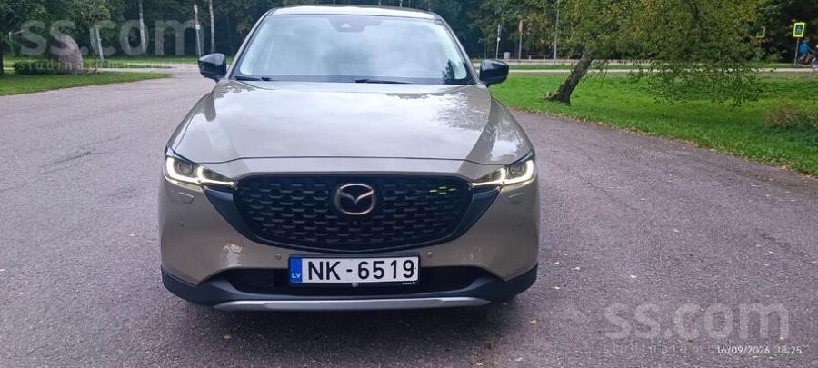 Зеленый Мазда СХ-5 2023 в Елгава, объемом двигателя 2.50 л и пробегом 54 тыс. км за 24500 €, фото 1 на AUTOMOTO.COM.LV