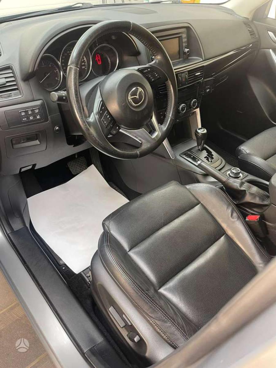 Pelēks Mazda CX-5 2012 Telšiai, ar dzinēja tilpumu 2.19 L un nobraukumu 180 tūkst. km par 3650 €, foto 5 vietnē AUTOMOTO.COM.LV