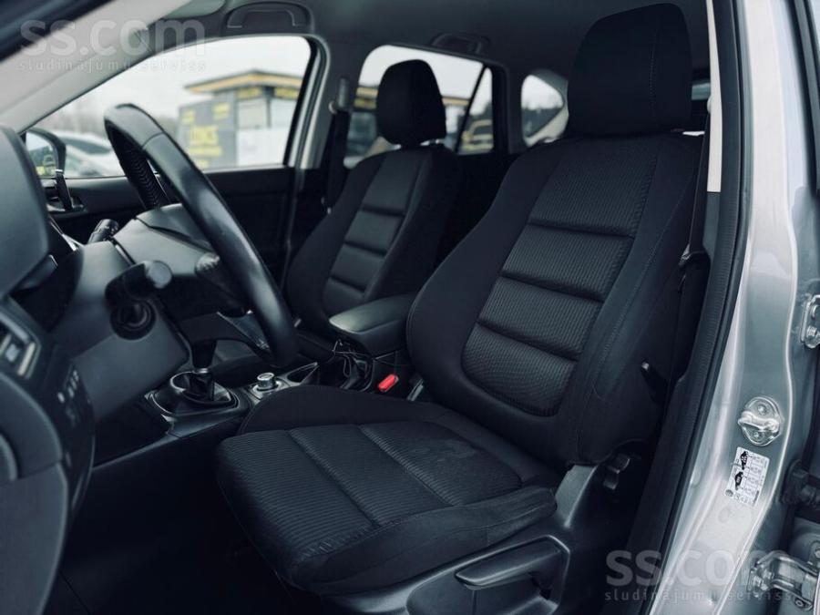 Pelēks Mazda CX-5 2012 Cēsis, ar dzinēja tilpumu 2.20 L un nobraukumu 0 tūkst. km par 6990 €, foto 13 vietnē AUTOMOTO.COM.LV