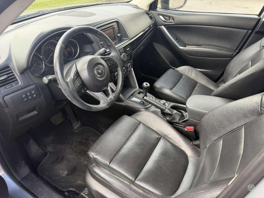 Grey Mazda CX-5 2012 in Siauliai, with an engine capacity of 2.19 L and mileage of 240 thousand km for 3400 €, photo 11 on AUTOMOTO.COM.LV