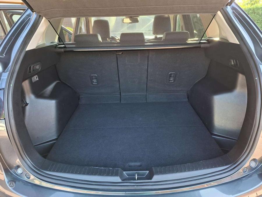 Pelēks Mazda CX-5 2012 Telšiai, ar dzinēja tilpumu 2.19 L un nobraukumu 205 tūkst. km par 7000 €, foto 13 vietnē AUTOMOTO.COM.LV