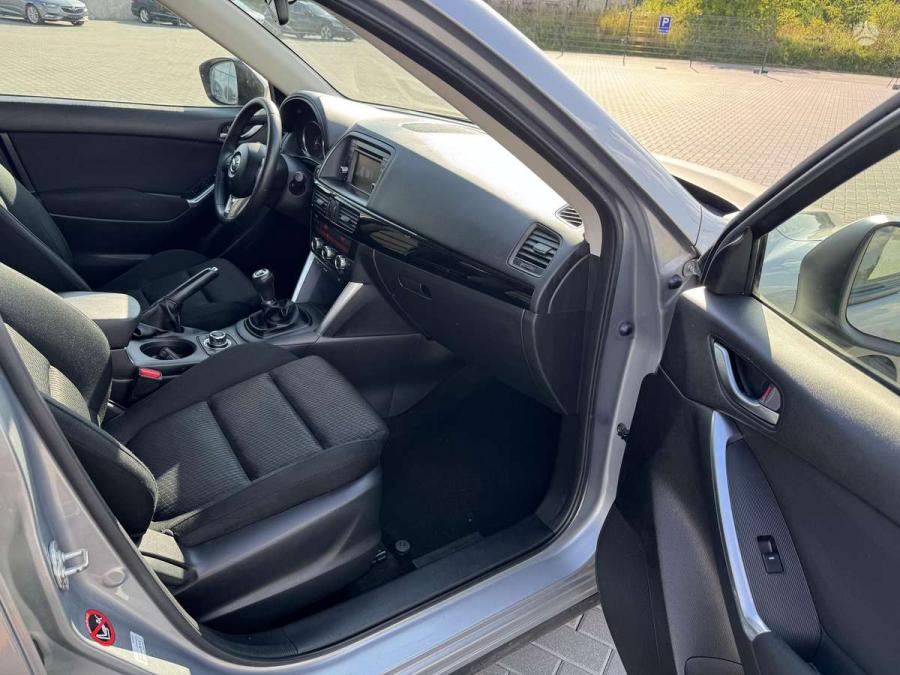 Pelēks Mazda CX-5 2012 Telšiai, ar dzinēja tilpumu 2.19 L un nobraukumu 197 tūkst. km par 6300 €, foto 20 vietnē AUTOMOTO.COM.LV