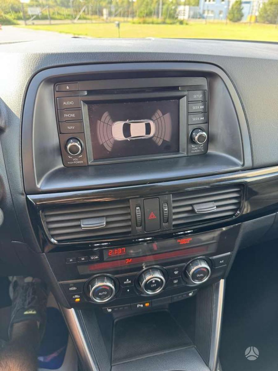 Pelēks Mazda CX-5 2012 Telšiai, ar dzinēja tilpumu 2.19 L un nobraukumu 197 tūkst. km par 6300 €, foto 22 vietnē AUTOMOTO.COM.LV