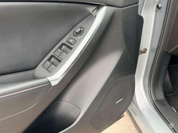 Pelēks Mazda CX-5 2012 Panevēža, ar dzinēja tilpumu 2.20 L un nobraukumu 168 tūkst. km par 4999 €, foto 11 vietnē AUTOMOTO.COM.LV
