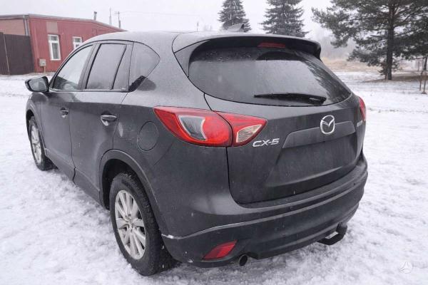 Grey Mazda CX-5 2013 in Siauliai, with an engine capacity of 2.19 L and mileage of 250 thousand km for 2800 €, photo 4 on AUTOMOTO.COM.LV