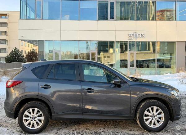 Grey Mazda CX-5 2013 in Vilnius, with an engine capacity of 2.19 L and mileage of 250 thousand km for 3900 €, photo 6 on AUTOMOTO.COM.LV