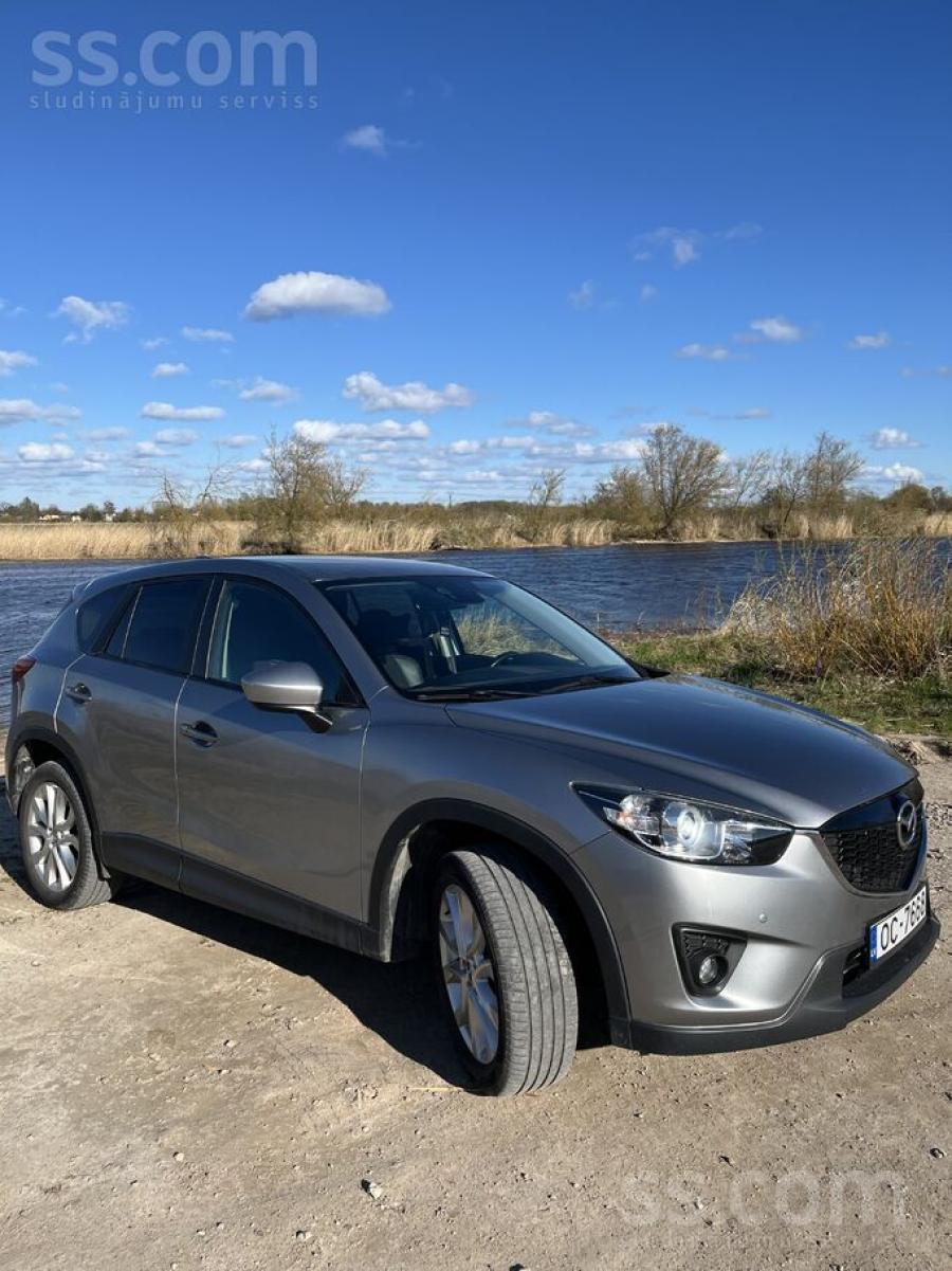 Grey Mazda CX-5 2013 in Jelgava, with an engine capacity of 2.20 L and mileage of 182 thousand km for 8555 €, photo 3 on AUTOMOTO.COM.LV