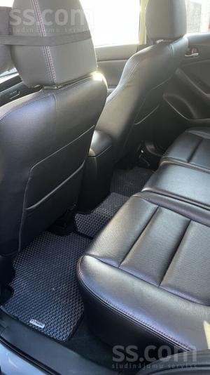 Grey Mazda CX-5 2013 in Jelgava, with an engine capacity of 2.20 L and mileage of 182 thousand km for 8555 €, photo 13 on AUTOMOTO.COM.LV