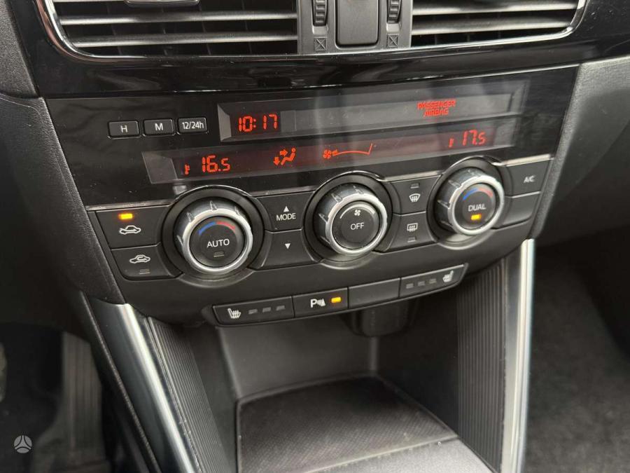 Pelēks Mazda CX-5 2013 Tauragė, ar dzinēja tilpumu 2.19 L un nobraukumu 178 tūkst. km par 5800 €, foto 18 vietnē AUTOMOTO.COM.LV