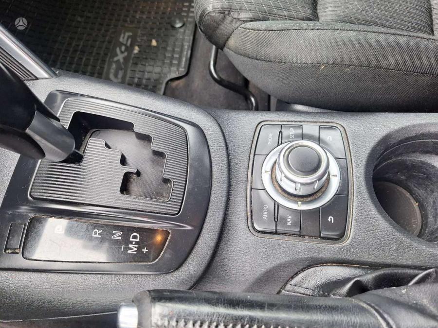 Grey Mazda CX-5 2013 in Panevezys, with an engine capacity of 2.19 L and mileage of 197 thousand km for 3900 €, photo 16 on AUTOMOTO.COM.LV