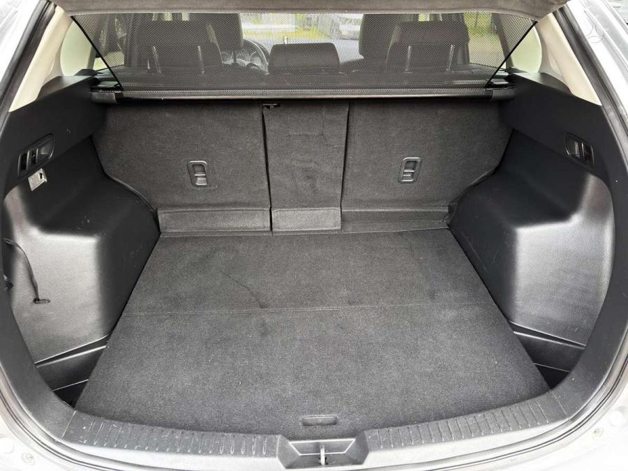 Pelēks Mazda CX-5 2013 Panevēža, ar dzinēja tilpumu 2.19 L un nobraukumu 134 tūkst. km par 6999 €, foto 19 vietnē AUTOMOTO.COM.LV