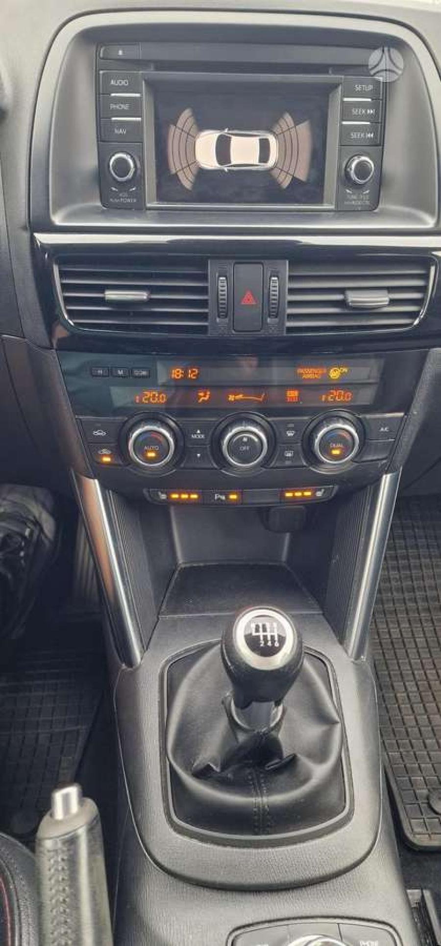 Pelēks Mazda CX-5 2013 Telšiai, ar dzinēja tilpumu 2.19 L un nobraukumu 296 tūkst. km par 6250 €, foto 18 vietnē AUTOMOTO.COM.LV