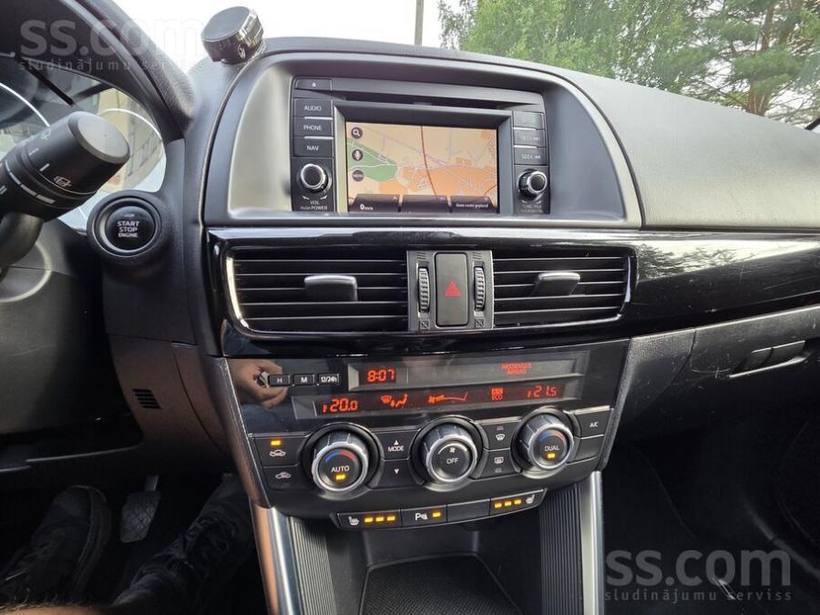 Pelēks Mazda CX-5 2013 Kuldīga, ar dzinēja tilpumu 2.00 L un nobraukumu 255 tūkst. km par 8400 €, foto 10 vietnē AUTOMOTO.COM.LV