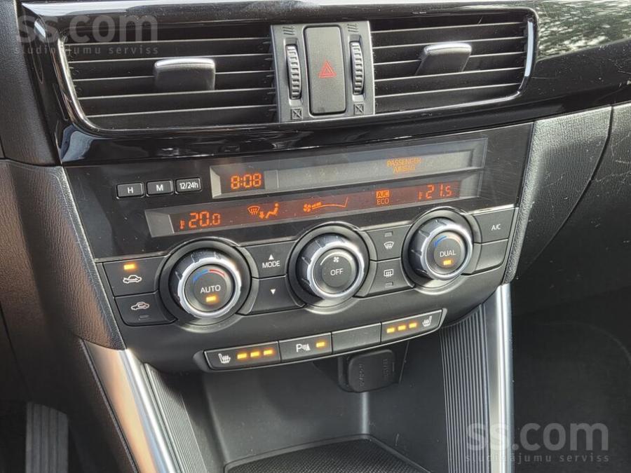Pelēks Mazda CX-5 2013 Kuldīga, ar dzinēja tilpumu 2.00 L un nobraukumu 255 tūkst. km par 8400 €, foto 12 vietnē AUTOMOTO.COM.LV