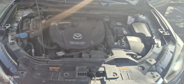 Pelēks Mazda CX-5 2013 Alīta, ar dzinēja tilpumu 2.20 L un nobraukumu 265 tūkst. km par 6300 €, foto 2 vietnē AUTOMOTO.COM.LV