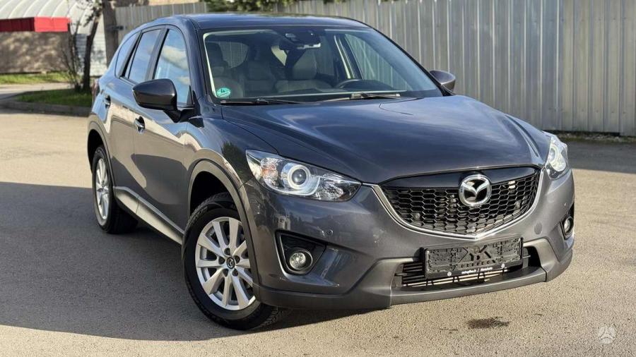 Pelēks Mazda CX-5 2013 Telšiai, ar dzinēja tilpumu 2.19 L un nobraukumu 211 tūkst. km par 8300 €, foto 1 vietnē AUTOMOTO.COM.LV