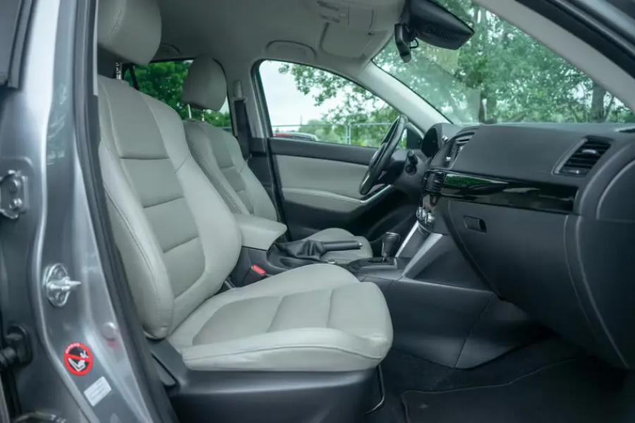Pelēks Mazda CX-5 2014 Liepāja, ar dzinēja tilpumu 2.20 L un nobraukumu 192 tūkst. km par 11450 €, foto 13 vietnē AUTOMOTO.COM.LV