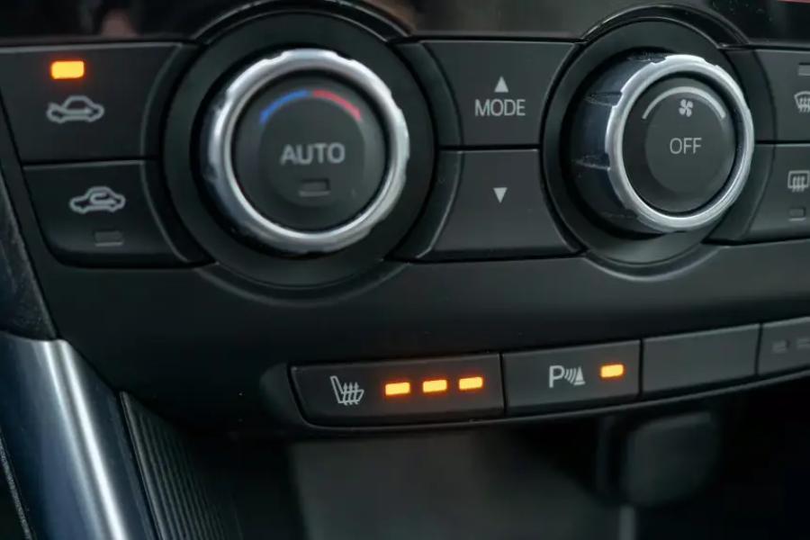 Pelēks Mazda CX-5 2014 Liepāja, ar dzinēja tilpumu 2.20 L un nobraukumu 192 tūkst. km par 11450 €, foto 18 vietnē AUTOMOTO.COM.LV