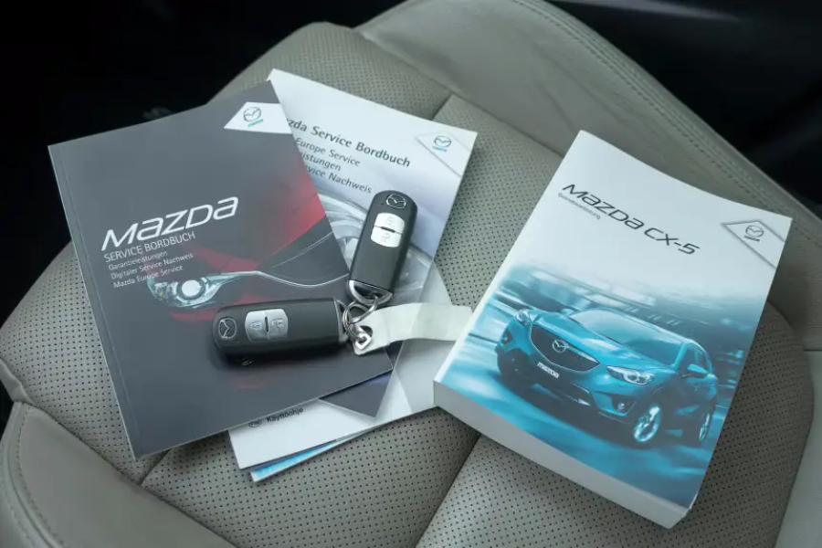 Pelēks Mazda CX-5 2014 Liepāja, ar dzinēja tilpumu 2.20 L un nobraukumu 192 tūkst. km par 11450 €, foto 27 vietnē AUTOMOTO.COM.LV
