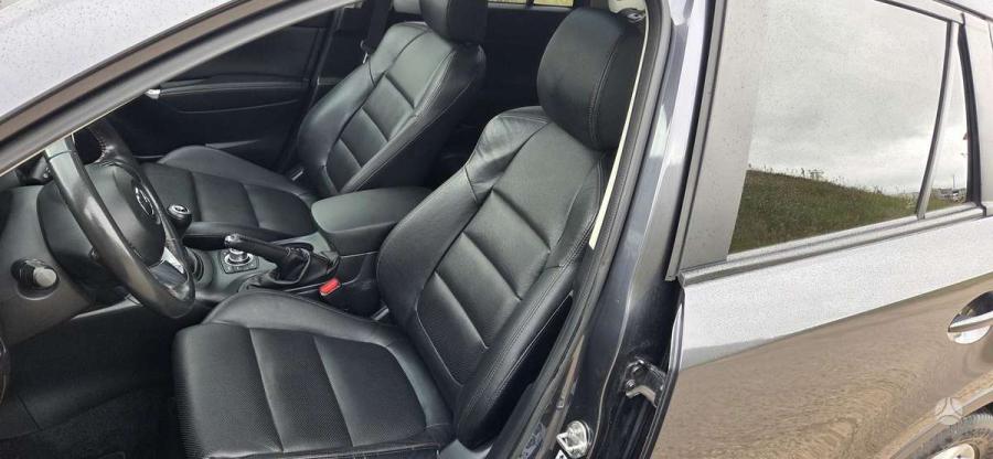 Grey Mazda CX-5 2014 in Vilnius, with an engine capacity of 2.19 L and mileage of 230 thousand km for 6400 €, photo 17 on AUTOMOTO.COM.LV