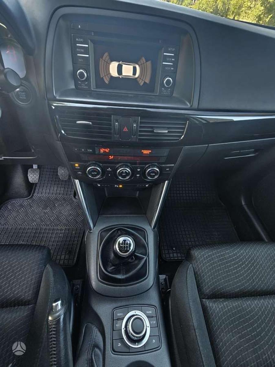 Grey Mazda CX-5 2014 in Kretinga, with an engine capacity of 2.19 L and mileage of 118 thousand km for 7500 €, photo 23 on AUTOMOTO.COM.LV