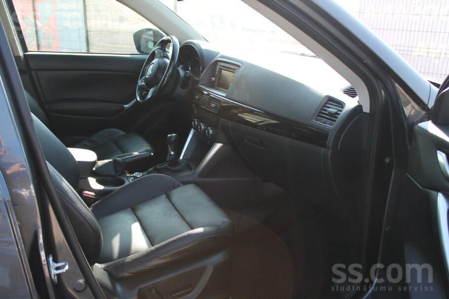 Pelēks Mazda CX-5 2014 Daugavpils, ar dzinēja tilpumu 2.20 L un nobraukumu 256 tūkst. km par 7490 €, foto 15 vietnē AUTOMOTO.COM.LV