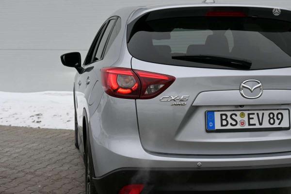 Pelēks Mazda CX-5 2015 Kretinga, ar dzinēja tilpumu 2.19 L un nobraukumu 232 tūkst. km par 10199 €, foto 10 vietnē AUTOMOTO.COM.LV