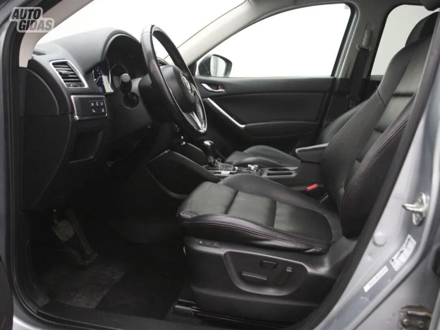 Grey Mazda CX-5 2015 in Vilnius, with an engine capacity of 2.50 L and mileage of 182 thousand km for 14699 €, photo 5 on AUTOMOTO.COM.LV