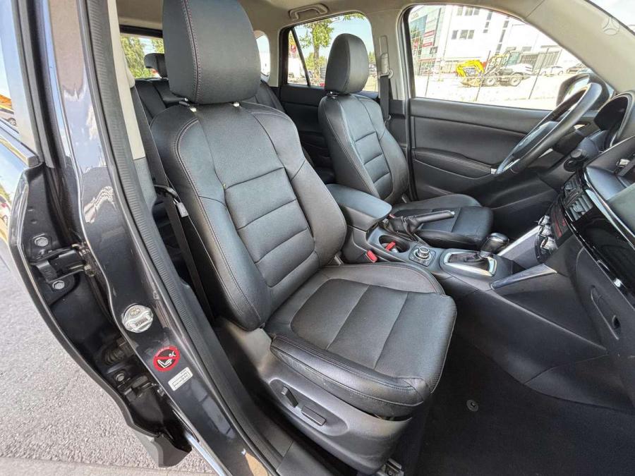 Pelēks Mazda CX-5 2015 Tauragė, ar dzinēja tilpumu 2.19 L un nobraukumu 120 tūkst. km par 7300 €, foto 14 vietnē AUTOMOTO.COM.LV