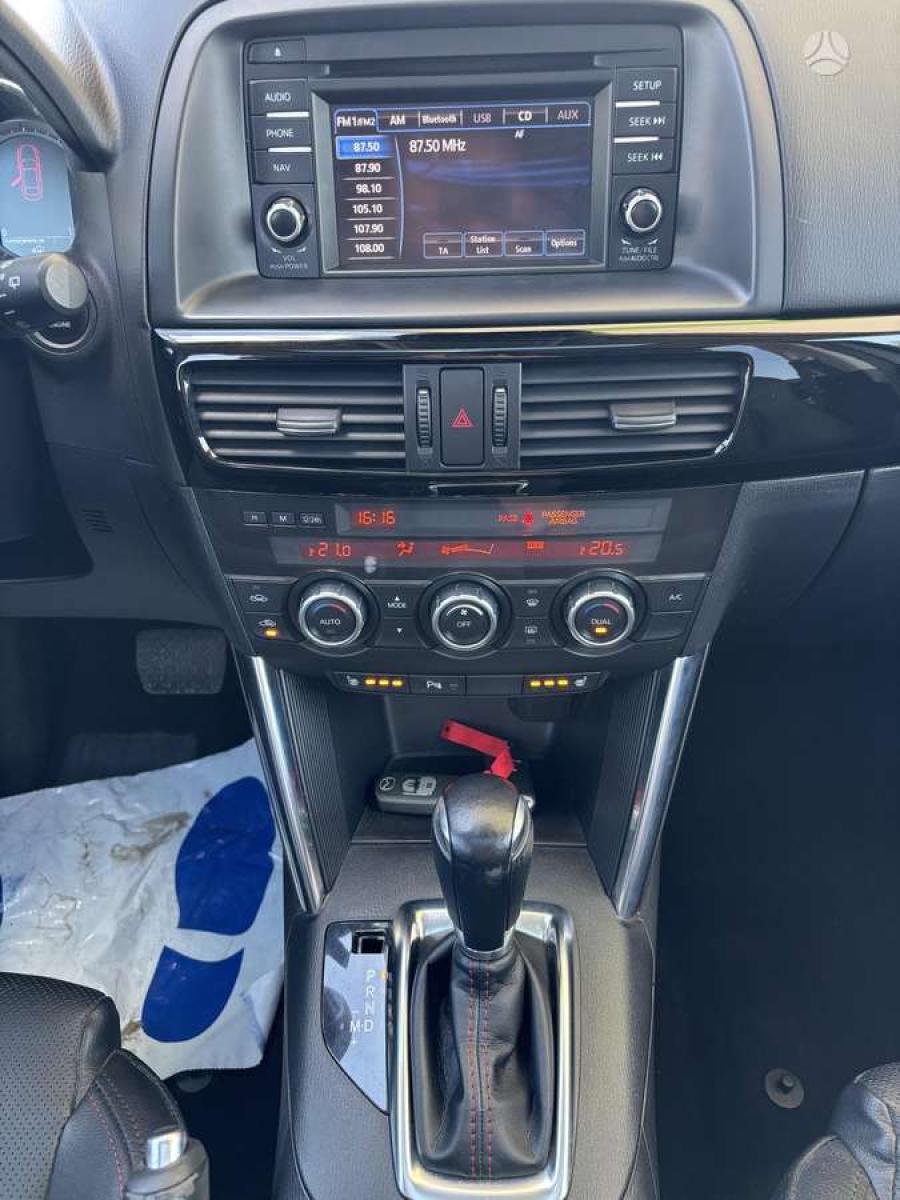 Pelēks Mazda CX-5 2015 Tauragė, ar dzinēja tilpumu 2.19 L un nobraukumu 120 tūkst. km par 7300 €, foto 21 vietnē AUTOMOTO.COM.LV