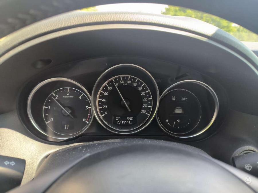 Pelēks Mazda CX-5 2015 Tauragė, ar dzinēja tilpumu 2.19 L un nobraukumu 199 tūkst. km par 6900 €, foto 13 vietnē AUTOMOTO.COM.LV