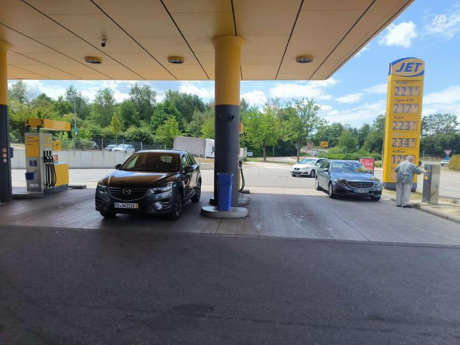 Pelēks Mazda CX-5 2015 Tauragė, ar dzinēja tilpumu 2.19 L un nobraukumu 199 tūkst. km par 6900 €, foto 27 vietnē AUTOMOTO.COM.LV