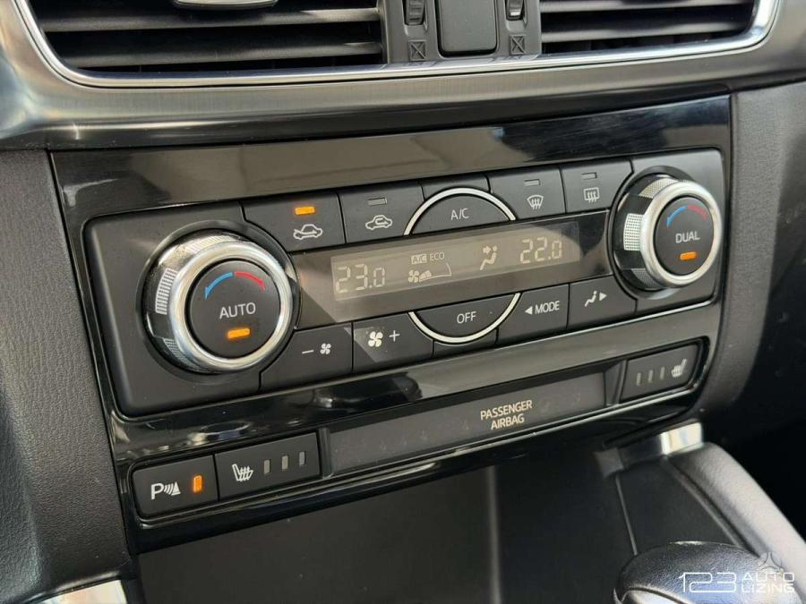 Grey Mazda CX-5 2015 in Taurage, with an engine capacity of 2.20 L and mileage of 200 thousand km for 8600 €, photo 19 on AUTOMOTO.COM.LV
