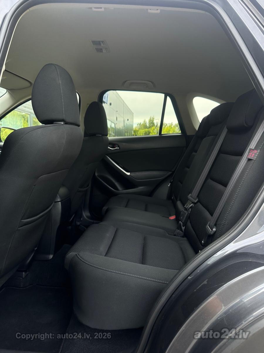 Pelēks Mazda CX-5 2015 Viljandi, ar dzinēja tilpumu 2.20 L un nobraukumu 189 tūkst. km par 10490 €, foto 18 vietnē AUTOMOTO.COM.LV