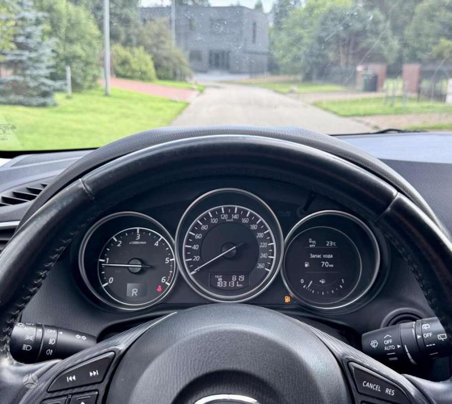 Pelēks Mazda CX-5 2015 Viļņa, ar dzinēja tilpumu 2.19 L un nobraukumu 180 tūkst. km par 6100 €, foto 21 vietnē AUTOMOTO.COM.LV