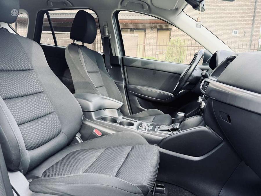 Pelēks Mazda CX-5 2015 Viļņa, ar dzinēja tilpumu 2.19 L un nobraukumu 180 tūkst. km par 6100 €, foto 23 vietnē AUTOMOTO.COM.LV