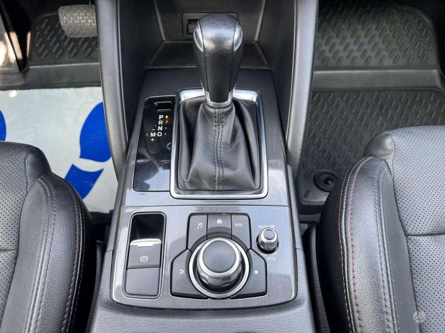 Pelēks Mazda CX-5 2015 Šauļi, ar dzinēja tilpumu 2.19 L un nobraukumu 165 tūkst. km par 9800 €, foto 23 vietnē AUTOMOTO.COM.LV