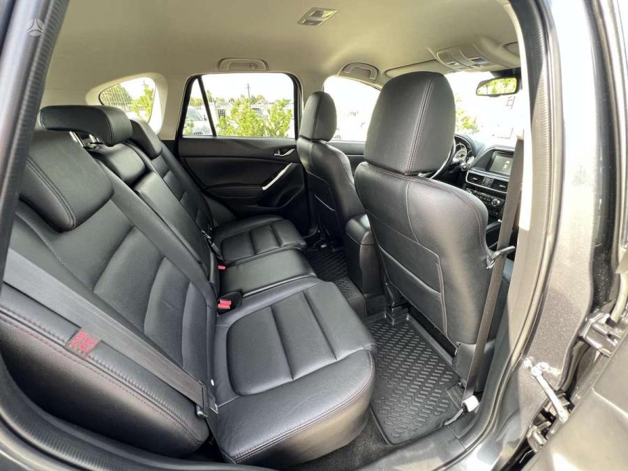 Pelēks Mazda CX-5 2015 Šauļi, ar dzinēja tilpumu 2.19 L un nobraukumu 165 tūkst. km par 9800 €, foto 28 vietnē AUTOMOTO.COM.LV