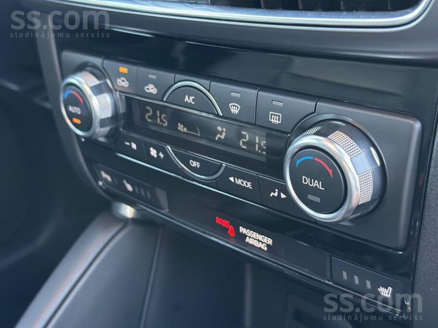 Grey Mazda CX-5 2015 in Riga, with an engine capacity of 2.20 L and mileage of 198 thousand km for 9400 €, photo 21 on AUTOMOTO.COM.LV