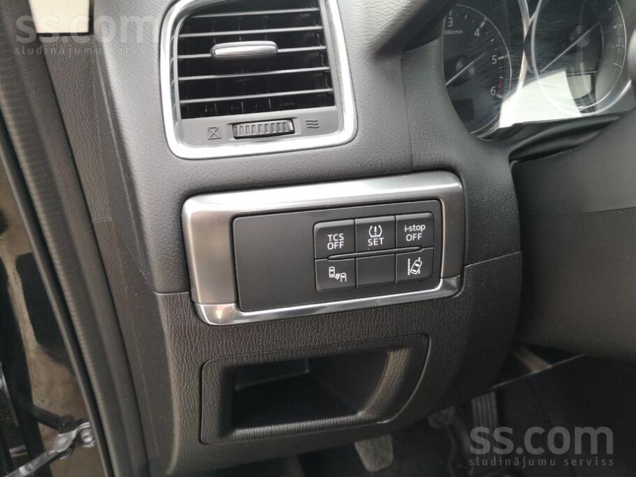 Grey Mazda CX-5 2016 in Riga, with an engine capacity of 2.20 L and mileage of 202 thousand km for 9750 €, photo 23 on AUTOMOTO.COM.LV