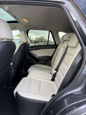 Pelēks Mazda CX-5 2016 Panevēža, ar dzinēja tilpumu 2.19 L un nobraukumu 172 tūkst. km par 10500 €, foto 10 vietnē AUTOMOTO.COM.LV