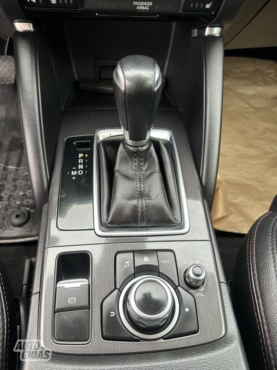 Pelēks Mazda CX-5 2016 Alīta, ar dzinēja tilpumu 2.20 L un nobraukumu 225 tūkst. km par 8900 €, foto 17 vietnē AUTOMOTO.COM.LV