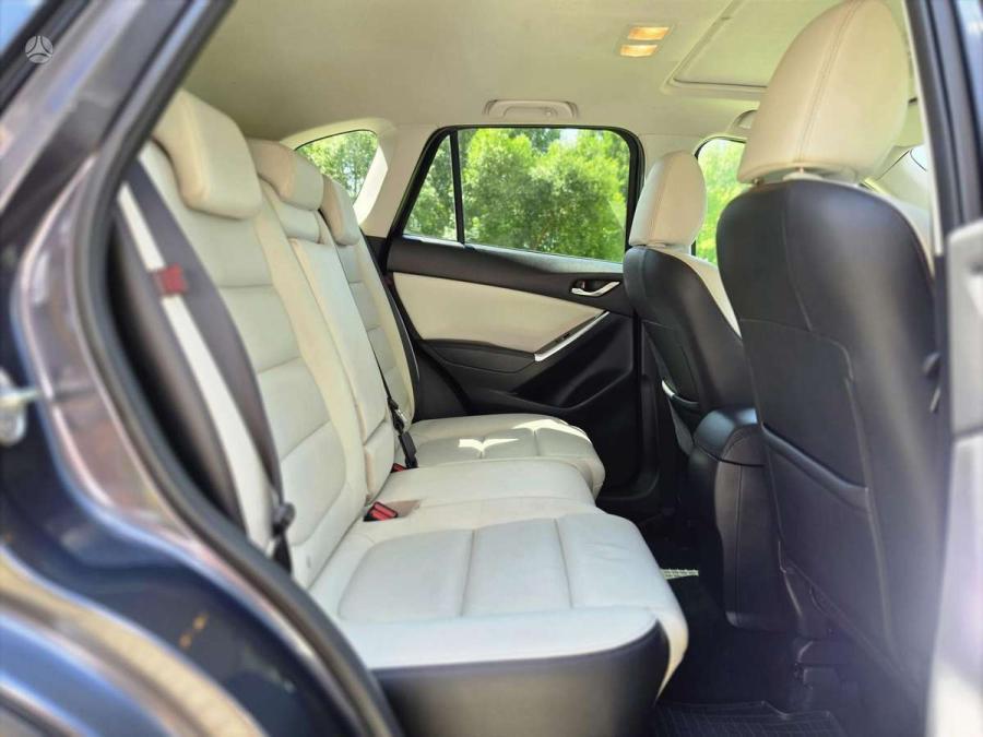 Pelēks Mazda CX-5 2016 Tauragė, ar dzinēja tilpumu 2.19 L un nobraukumu 168 tūkst. km par 8400 €, foto 37 vietnē AUTOMOTO.COM.LV