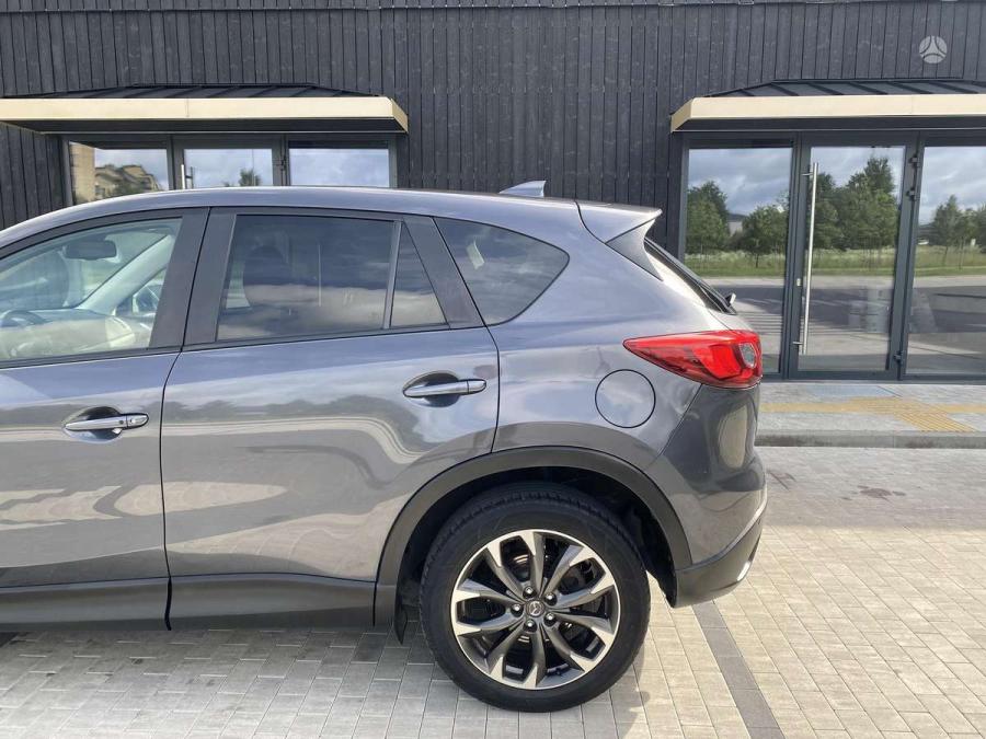 Grey Mazda CX-5 2016 in Siauliai, with an engine capacity of 2.19 L and mileage of 274 thousand km for 7900 €, photo 7 on AUTOMOTO.COM.LV
